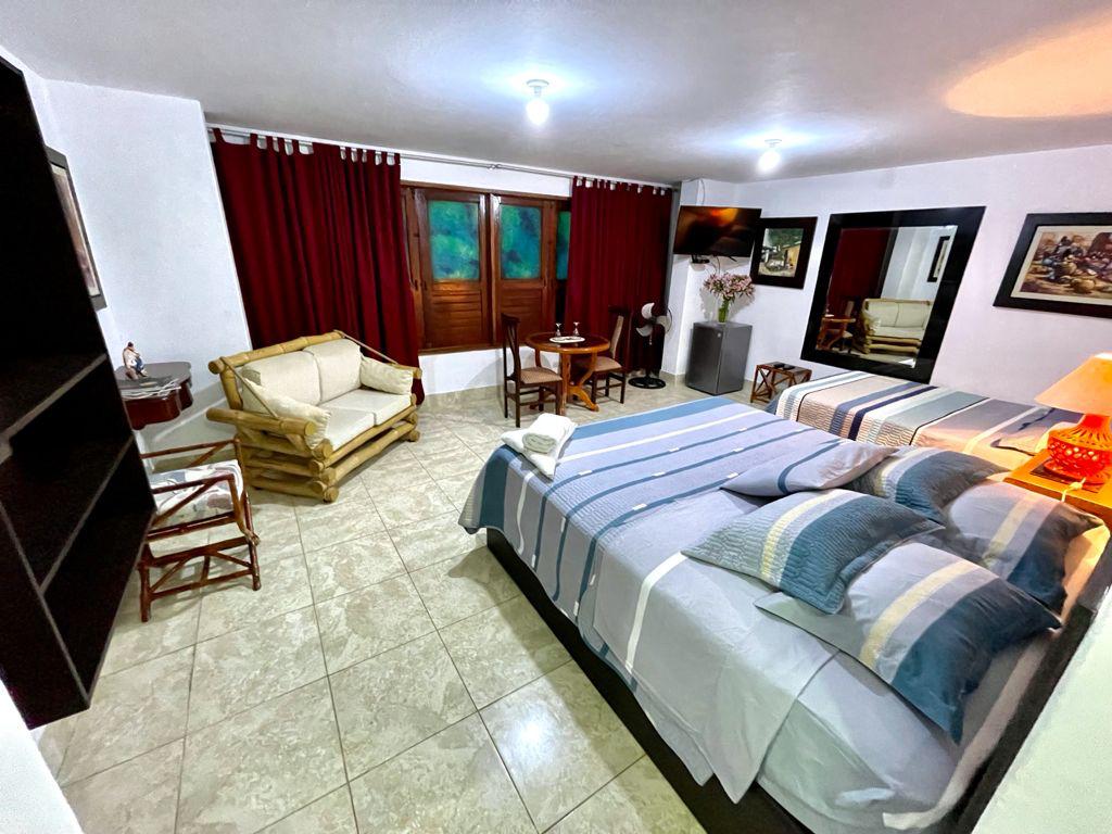 HABITACIONES SUITE FAMILIAR